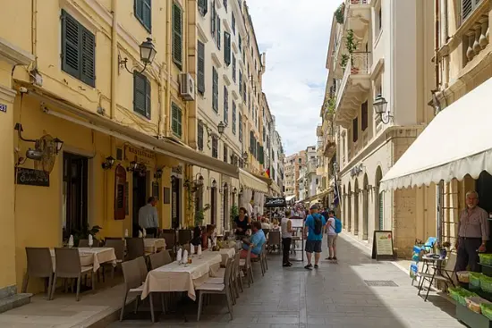 Mangiare a Corfù: quanto costa e cosa mangiare a colazione, pranzo e ...